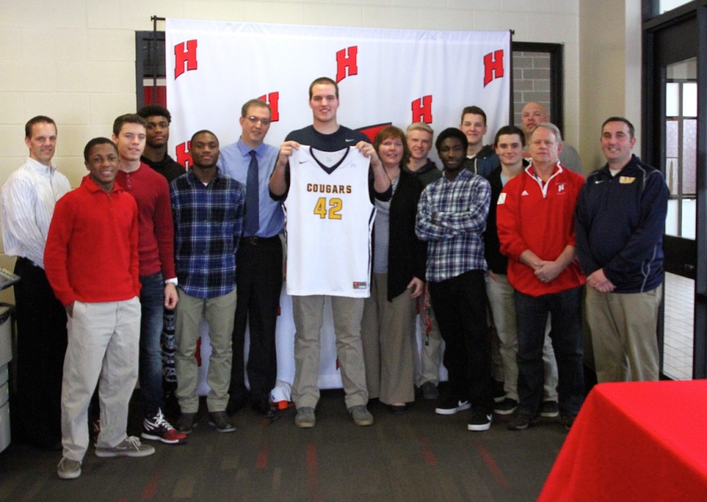 Holland’s Kyle Bartholomew Signs with Spring Arbor Men’s Basketball | JTV