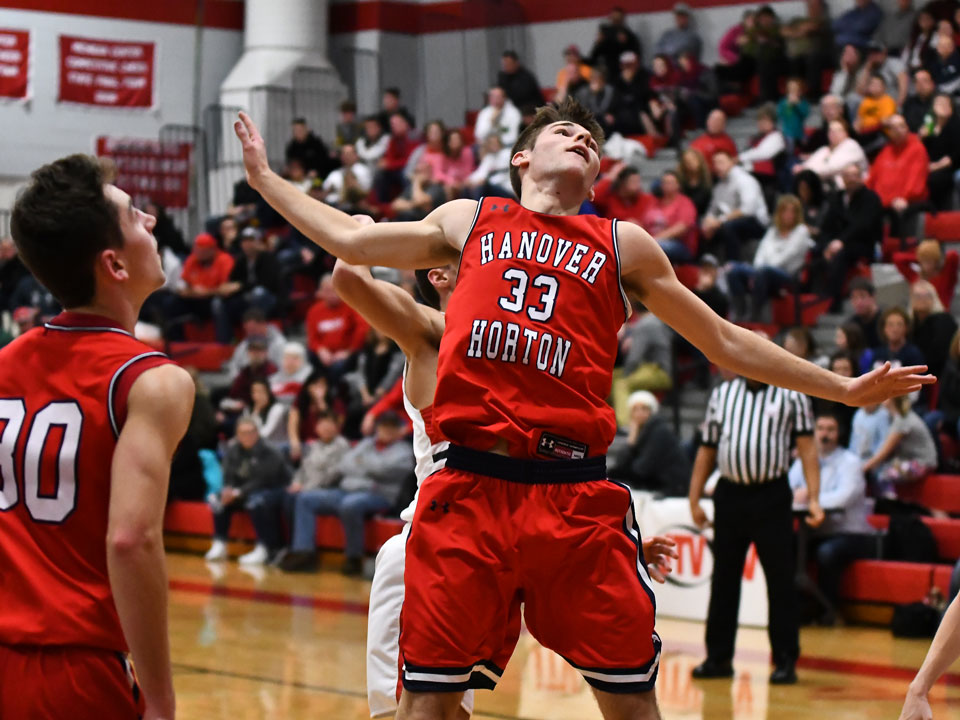 Versatility Too Much for MC Basketball in Conference Matchup | JTV